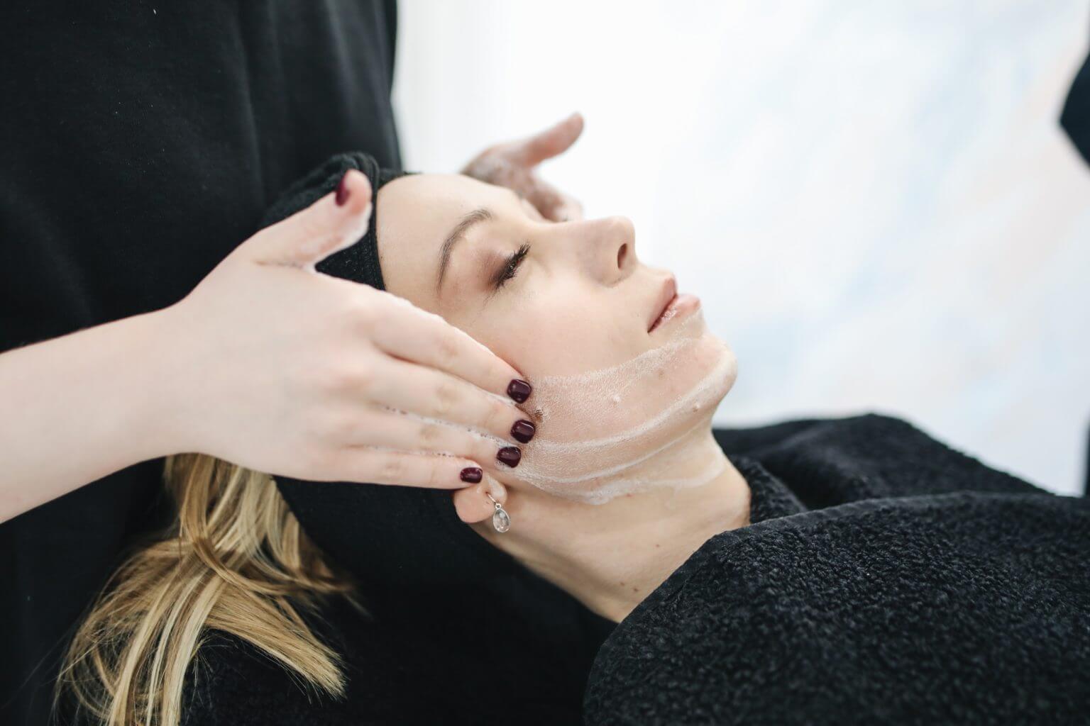 Toxic Cosmetic Ingredients: The Top 12 to Avoid (and Safe Alternatives)