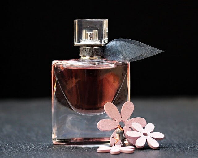Toxic Fragrance: Why You Want to Avoid This Common Ingredient - The Art ...
