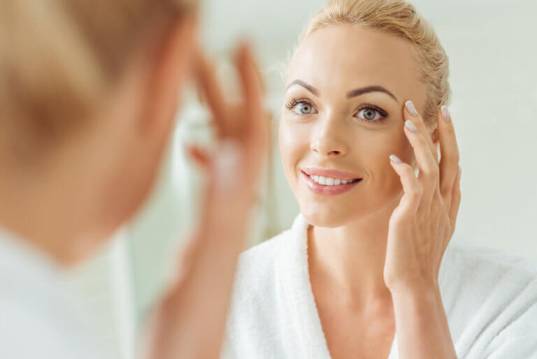 Retinol The Pros The Cons And A Powerful Natural Alternative The